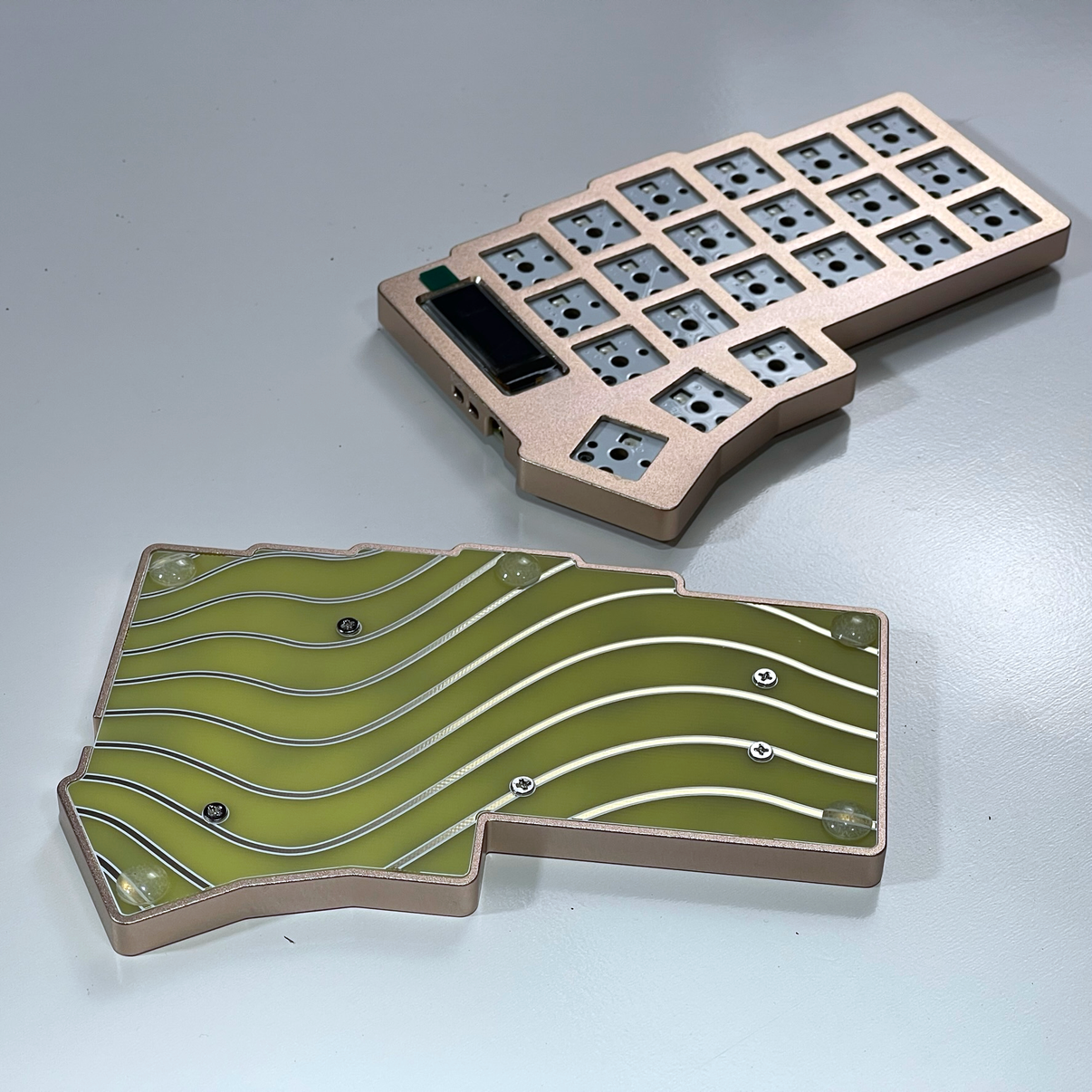 mini42 Low Profile Ergonomic Keyboard – Controller Works, LLC