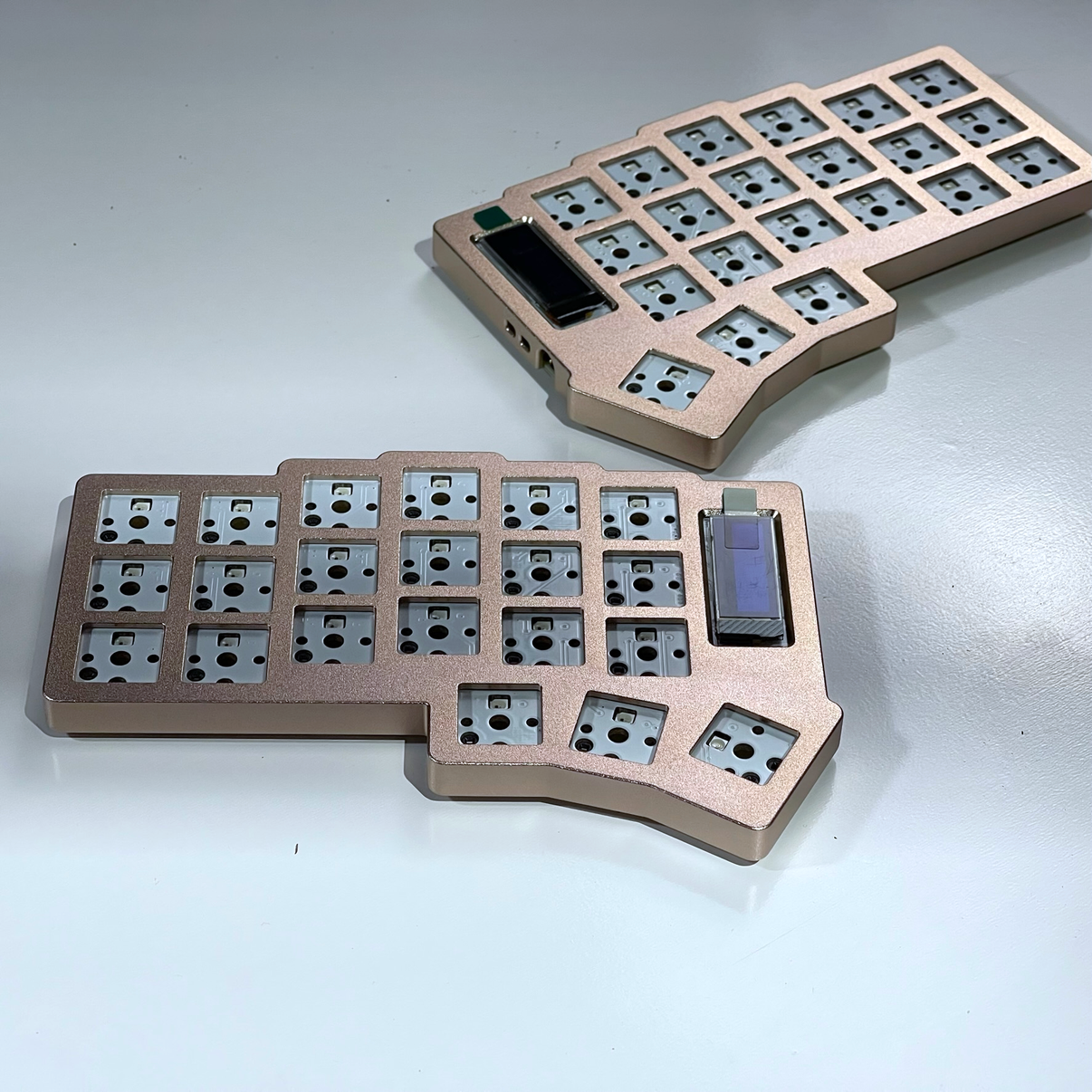 mini42 Low Profile Ergonomic Keyboard – Controller Works, LLC